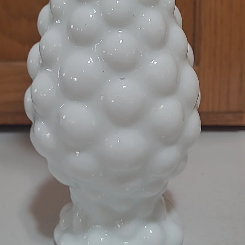 Anchor Hocking | Accents | Anchor Hocking Milk Glass Bubble Pattern ...